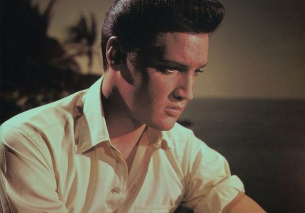 “Crying In The Chapel” ~ Elvis Presley - Oldies Goldies Oasis