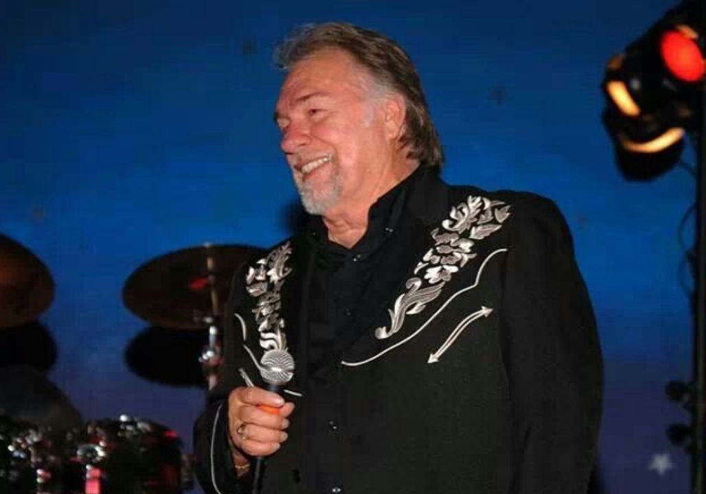 Gene Watson – Build My Mansion - Oldies Goldies Oasis