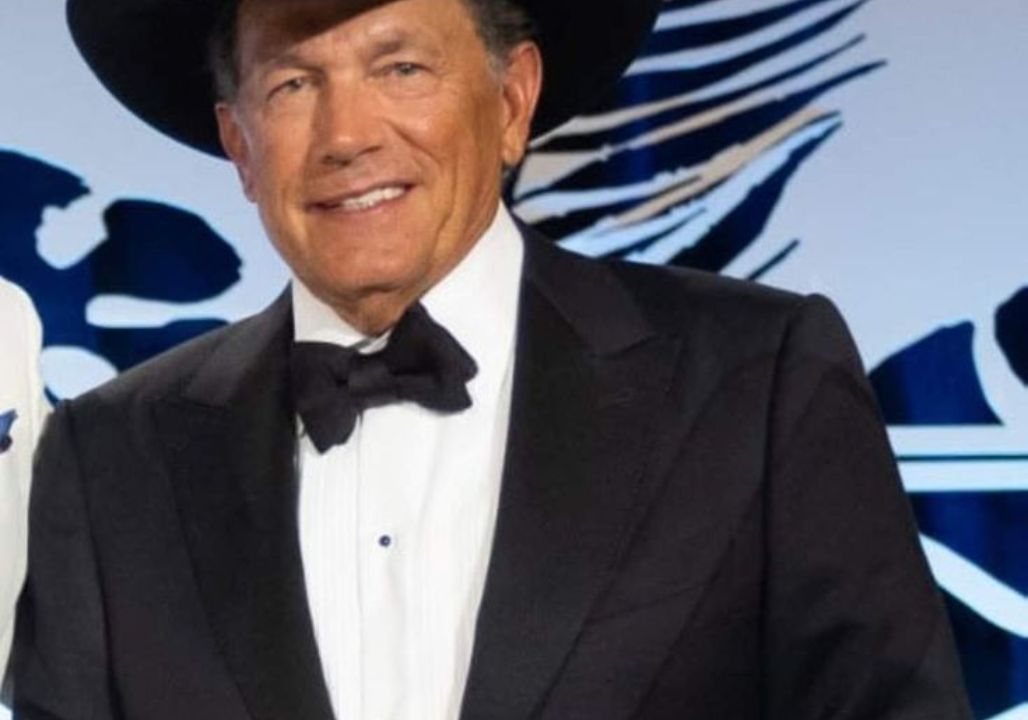 Very Sad News: George Strait reveals heartbreaking truth about wife ...