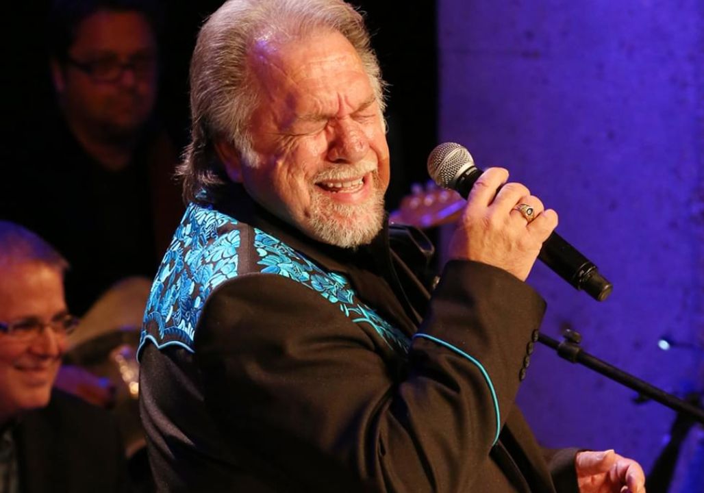 The Voice That Kept Traditional Country Alive: How Gene Watson’s ...