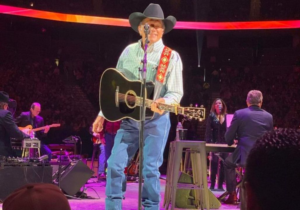 Country icon George Strait brings fans to tears during emotional moment ...
