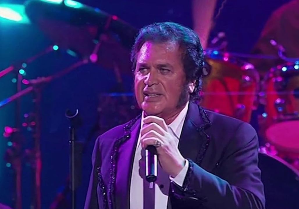 BREAKING MOMENT IN MUSIC HISTORY? Just announced from Somerset, England ...