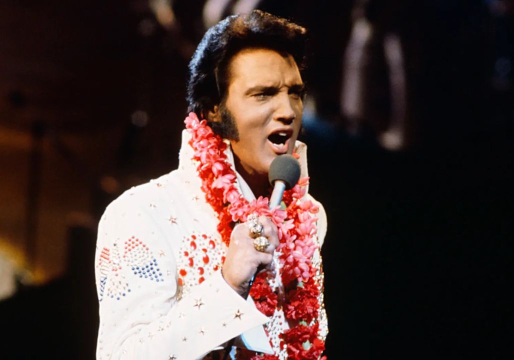 Elvis Presley’s DISTURBING Final Performance… (NEW FOOTAGE) - Oldies ...