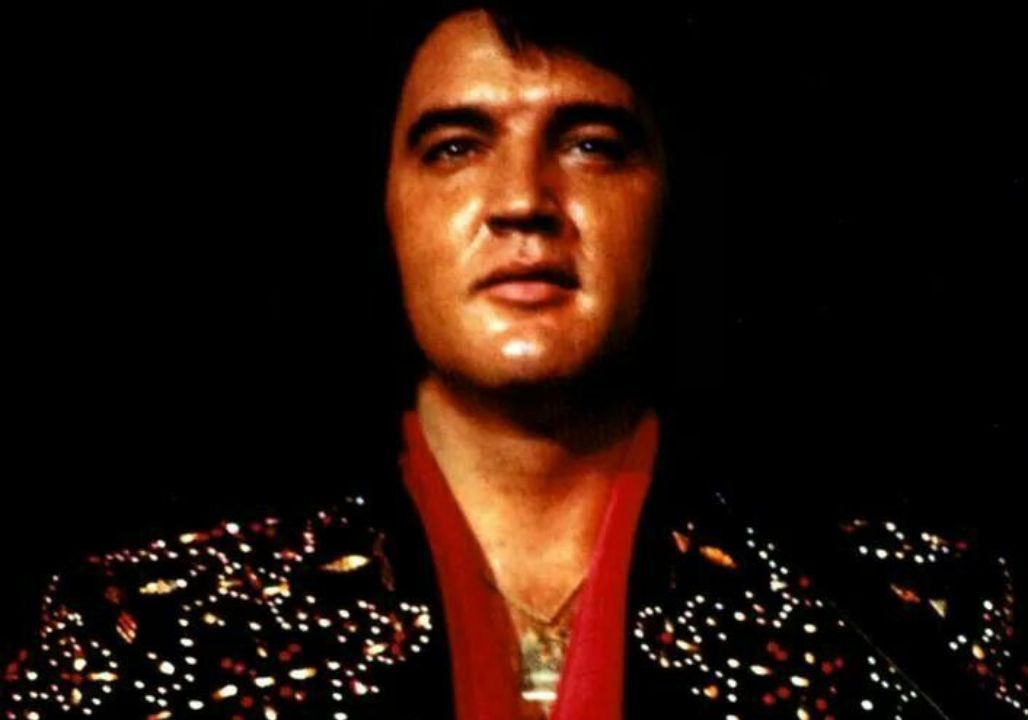 The One Heartbreaking Request Elvis Presley Made for His Funeral—And ...