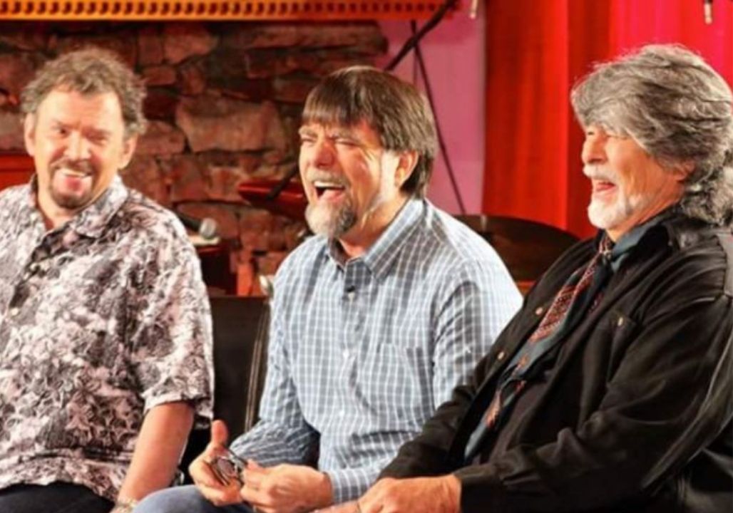 BREAKING NEWS: The Night Teddy Gentry Could No Longer Hold It In — The ...