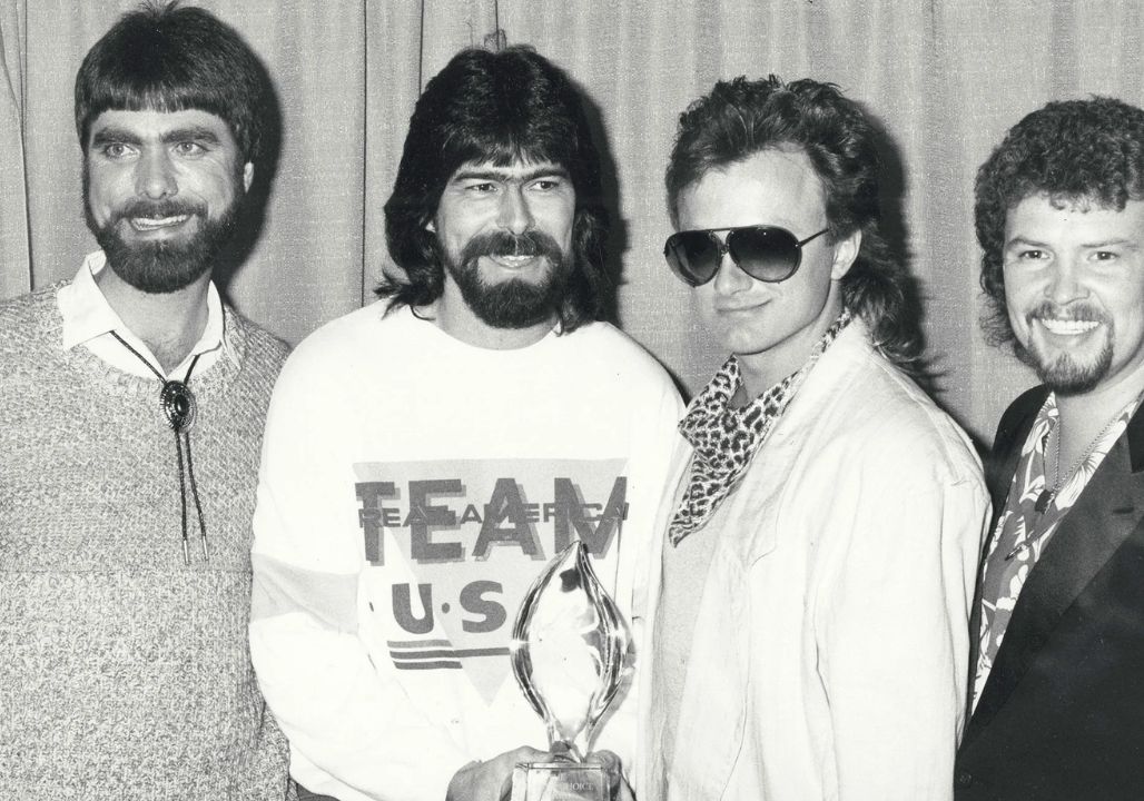 Atlanta, 1983. Alabama hit the stage — but what happened that night ...