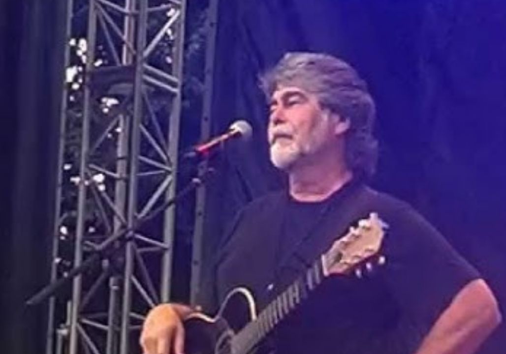 “In just 87 seconds… Randy Owen turned a farewell into a moment of ...